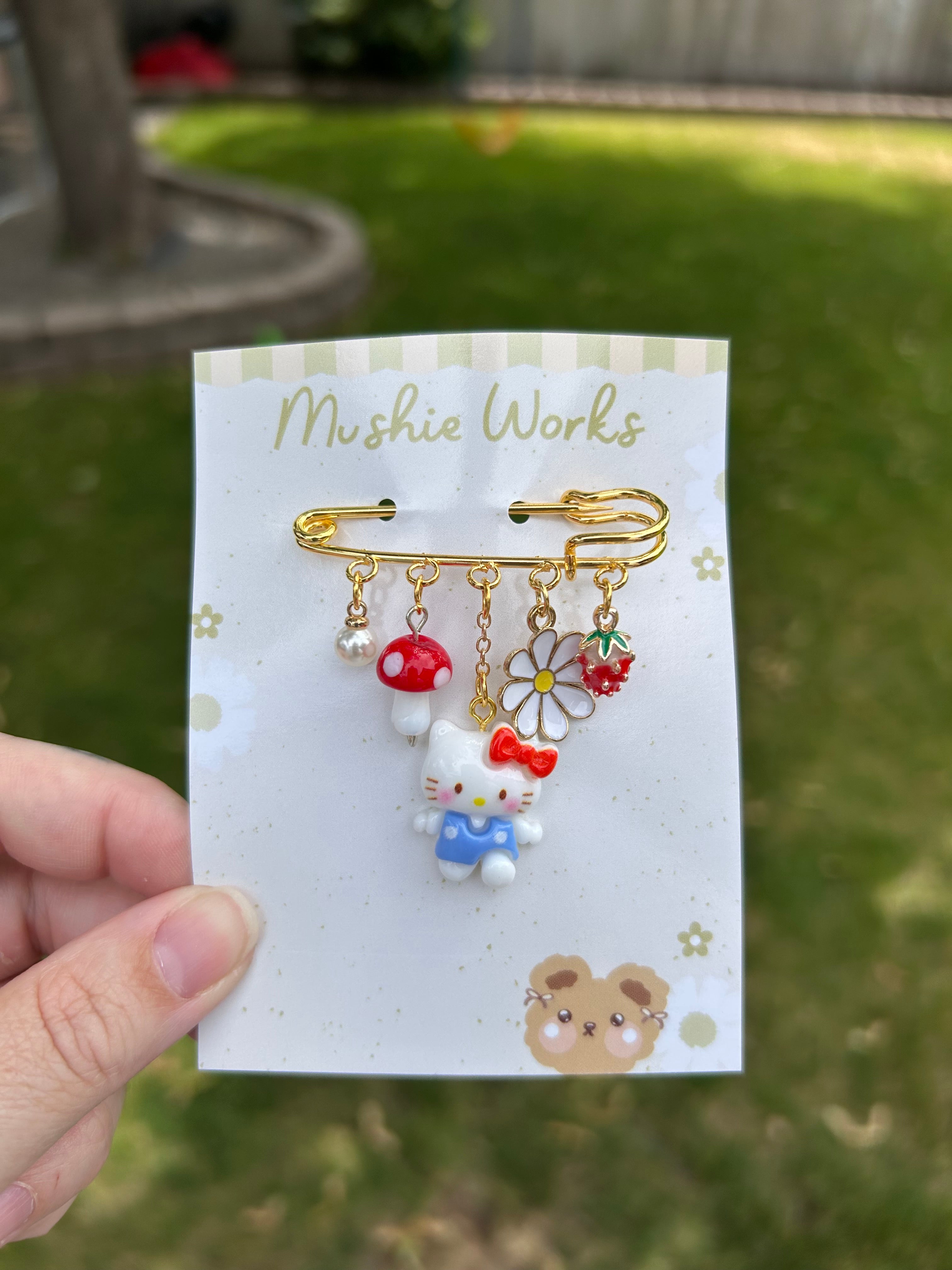 hello kitty safety pin – Mushie Works